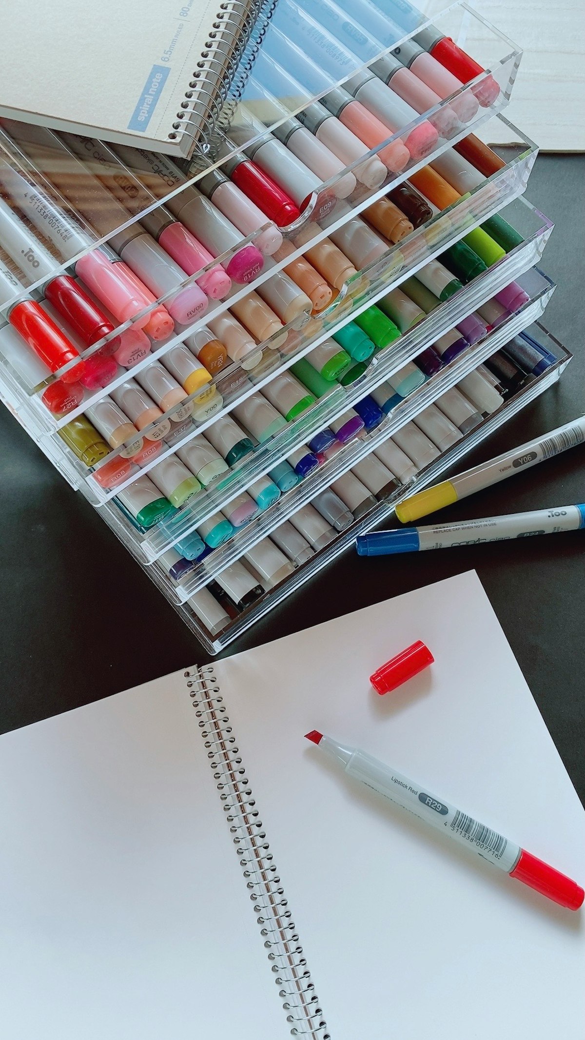 스케치북 Photos | Download Royalty-Free Images & High-Resolution Pictures | cizucu