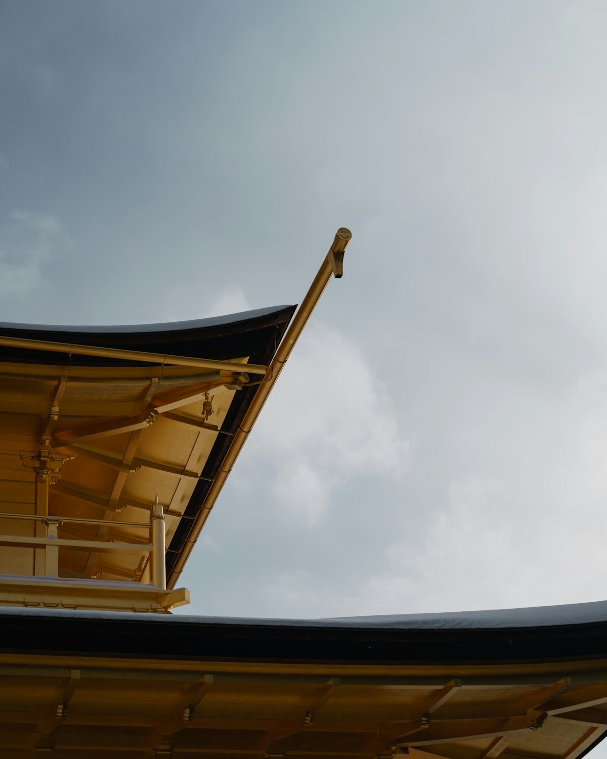 金閣寺。 #streetphotography | Ryuji Azuma | cizucu