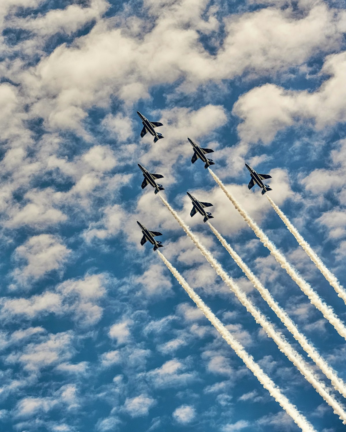 흰 연기の写真 | ロイヤリティフリー & 高解像度画像を無料ダウンロード | cizucu