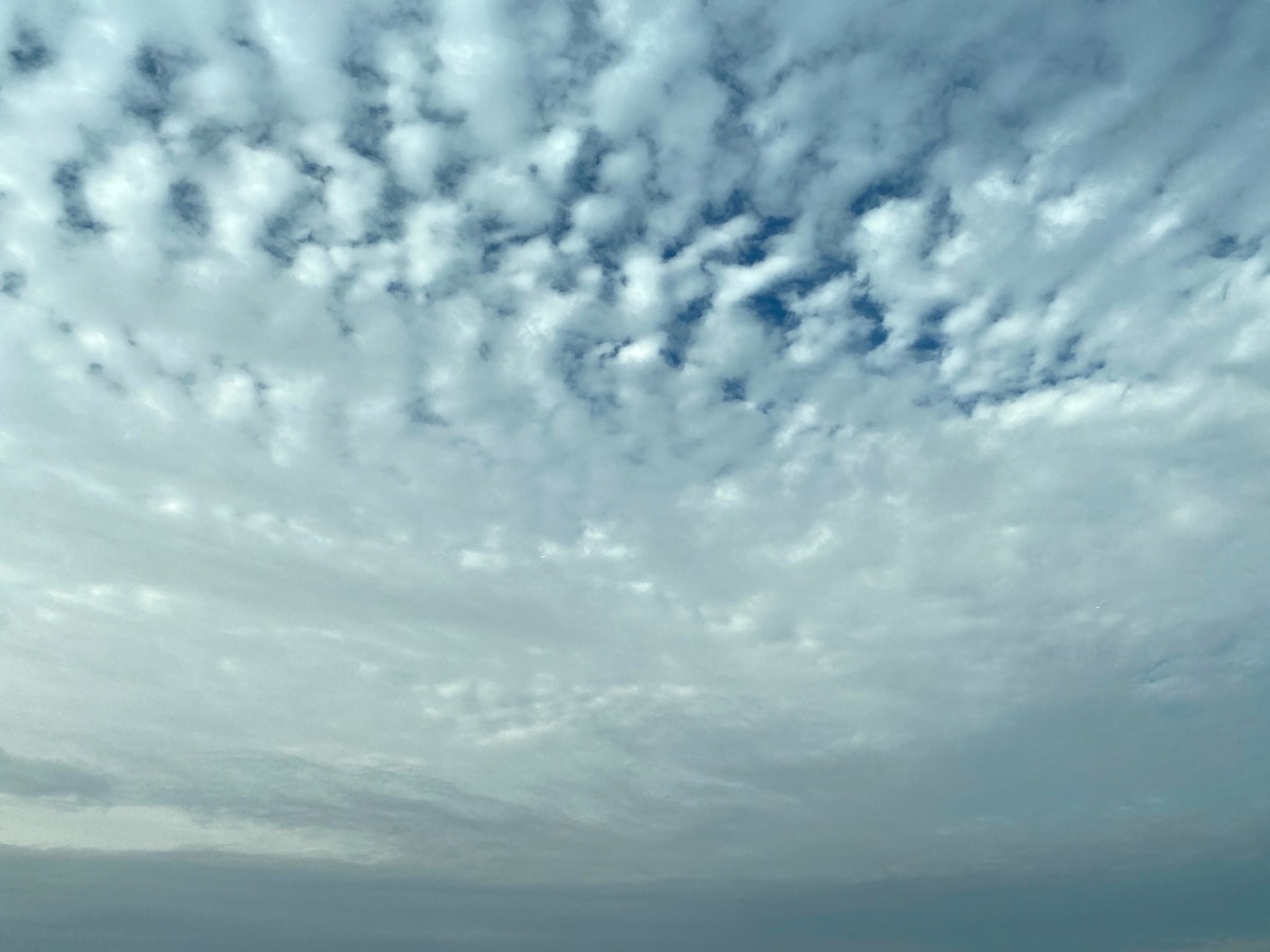 เมฆบาง Photos | Download Royalty-Free Images & High-Resolution Pictures | cizucu